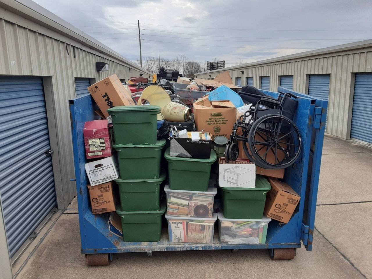 Storage Unit Cleanout - Haulz It All